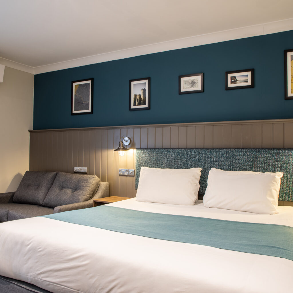 Almondsbury Inn & Lounge - Crest Hotel Group