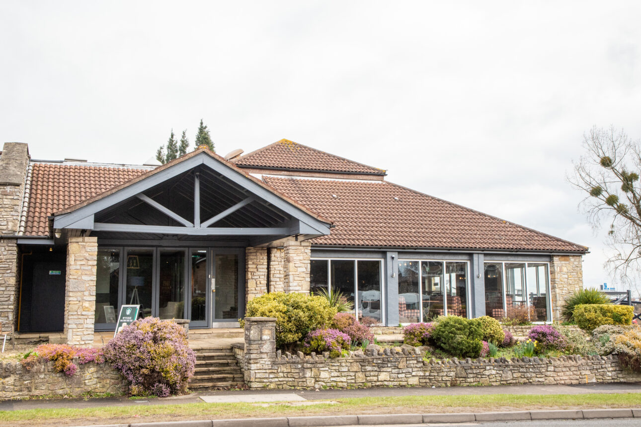 Almondsbury Inn & Lounge - Crest Hotel Group